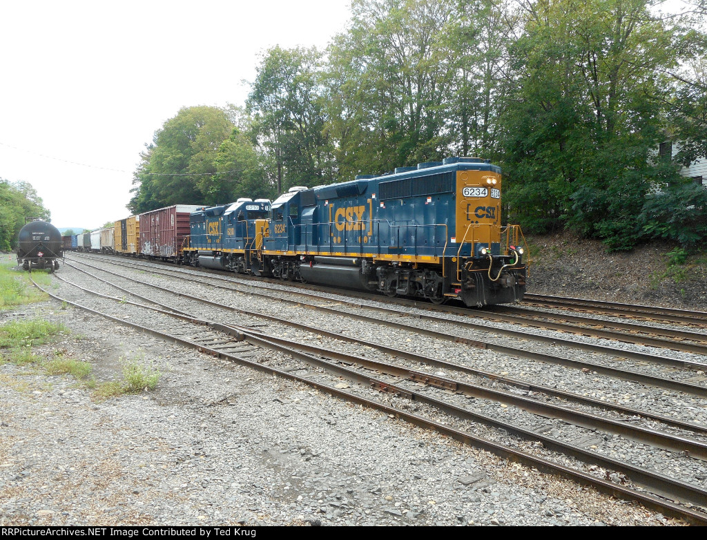 CSX 6234 & 6210